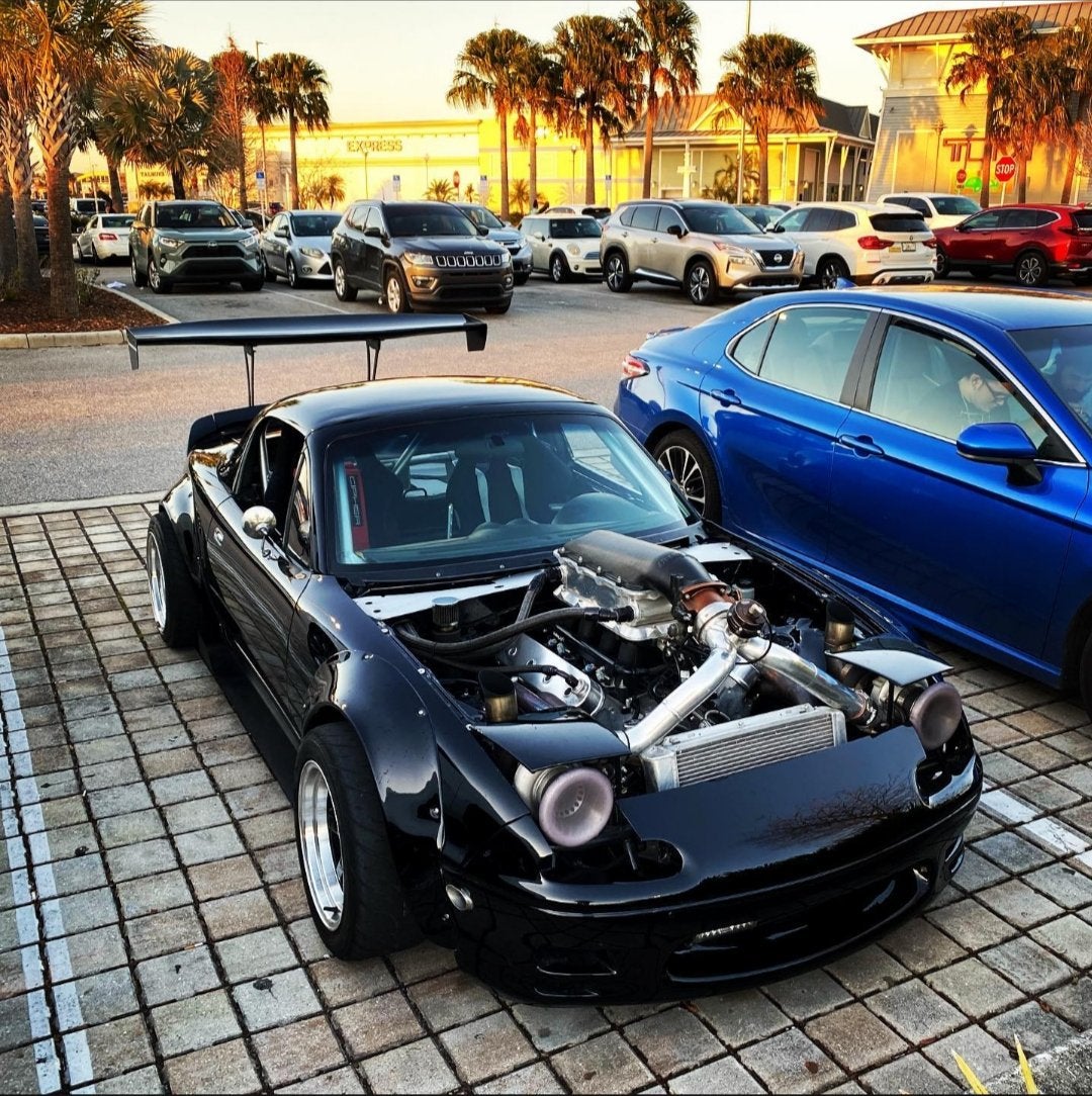 Scary fun - Twin turbo LS powered Mazda Miata - EVSHIFT Scary fun - Twin turbo LS powered Mazda Miata - EVSHIFT