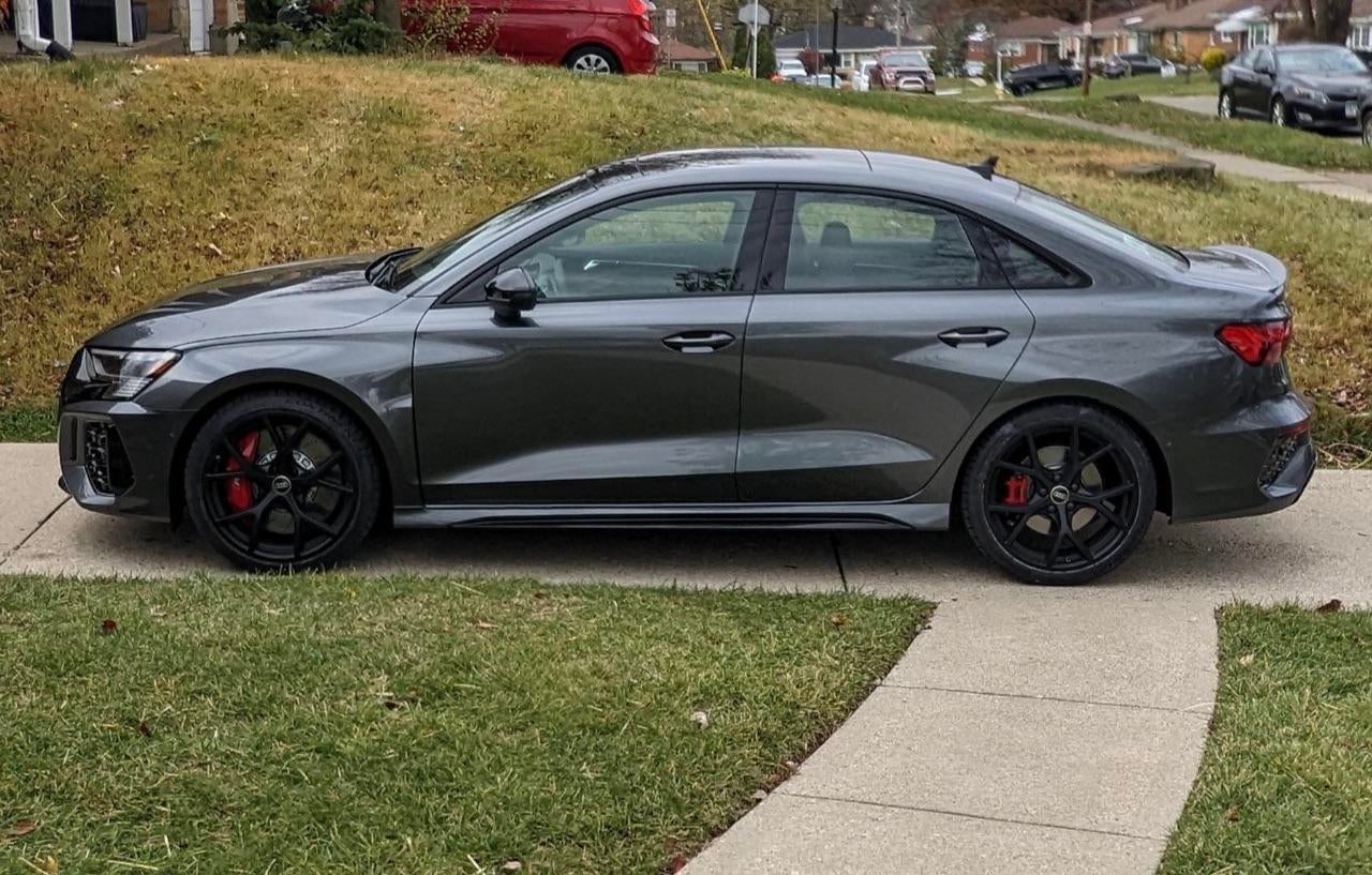 What color should I paint my brake calipers? 2023 RS3 - EVSHIFT