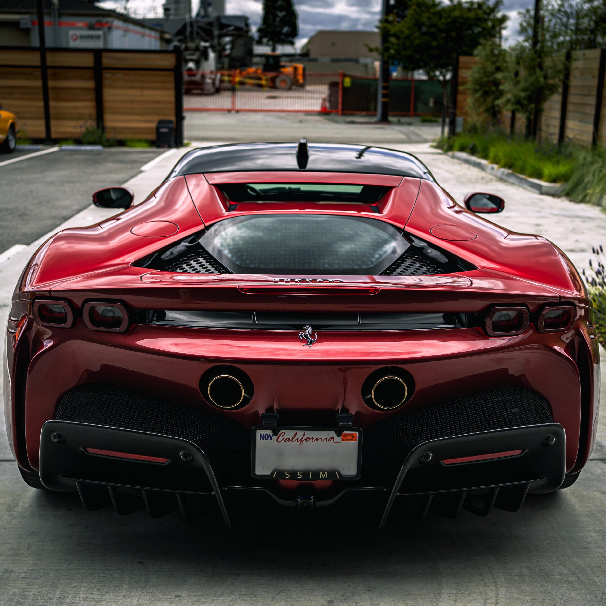 Ferrari SF90 [4000x4000] - EVSHIFT