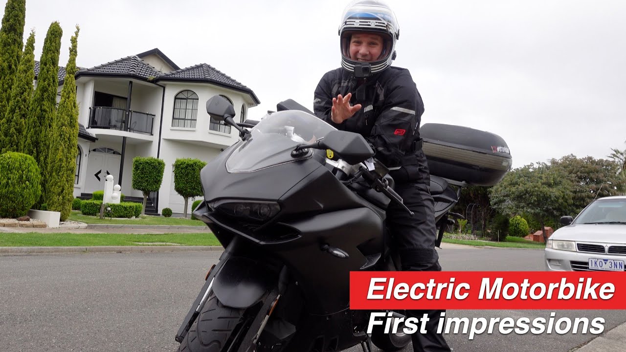 Braaap Moto EV8 first impressions | An electric motorbike that's ...
