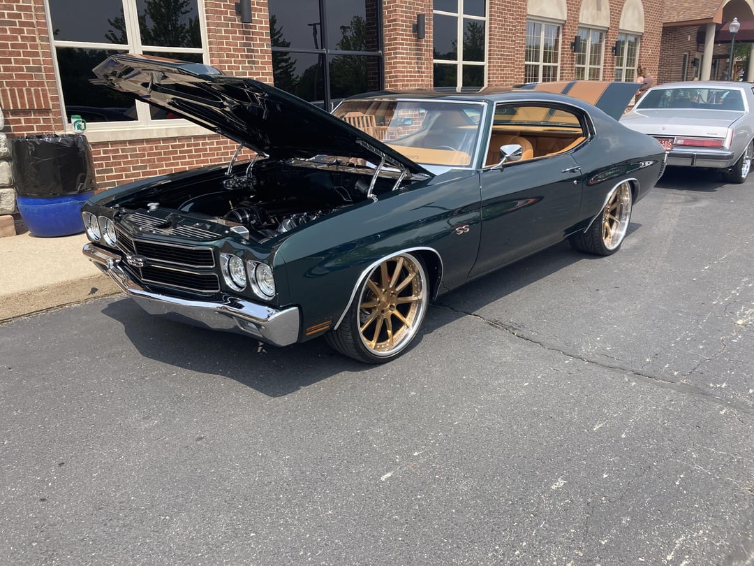 70 Chevelle Restomod at local show - EVSHIFT