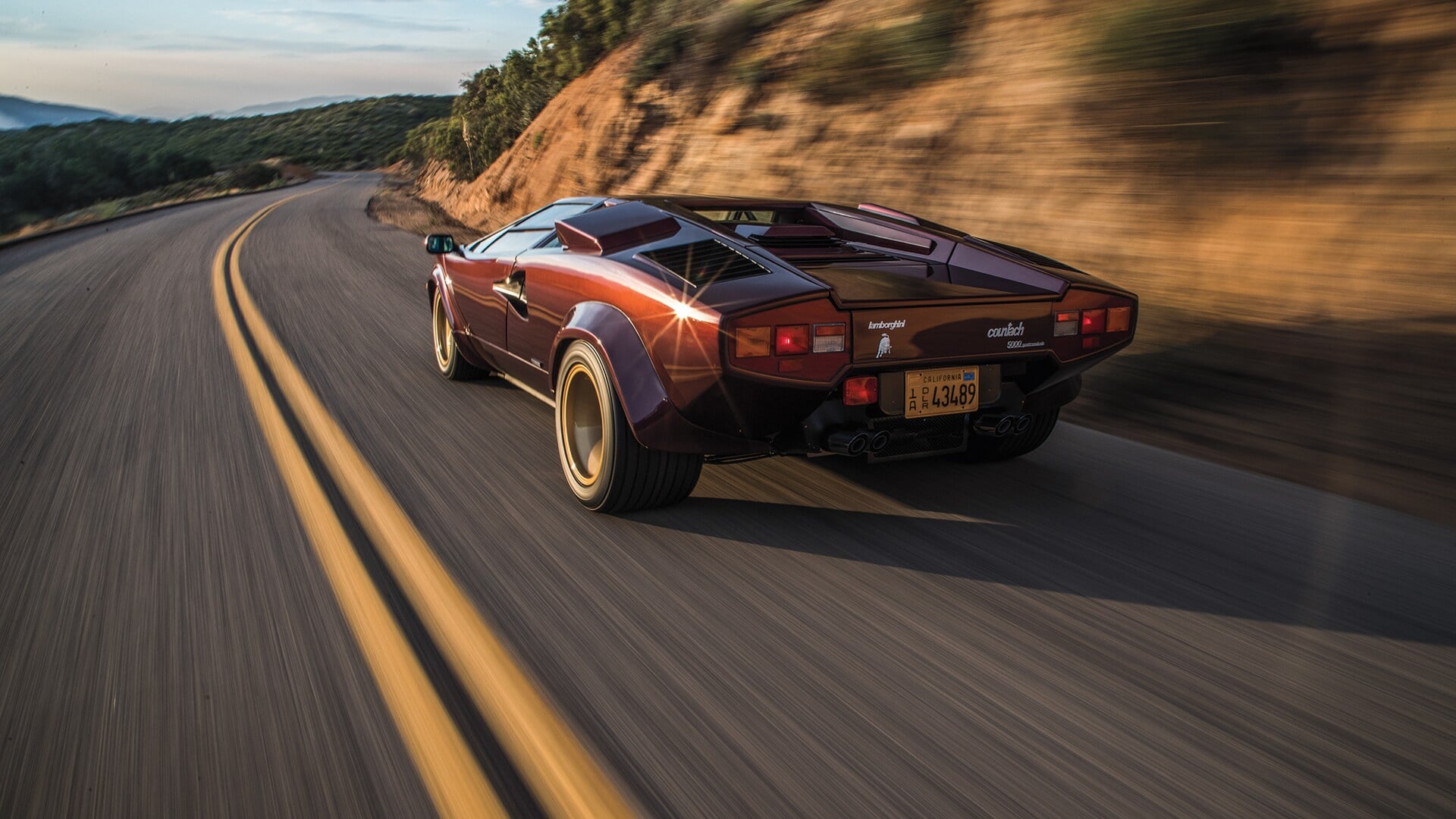 1986 Lamborghini Countach LP5000 Quattrovalvole [1920x1080] - EVSHIFT