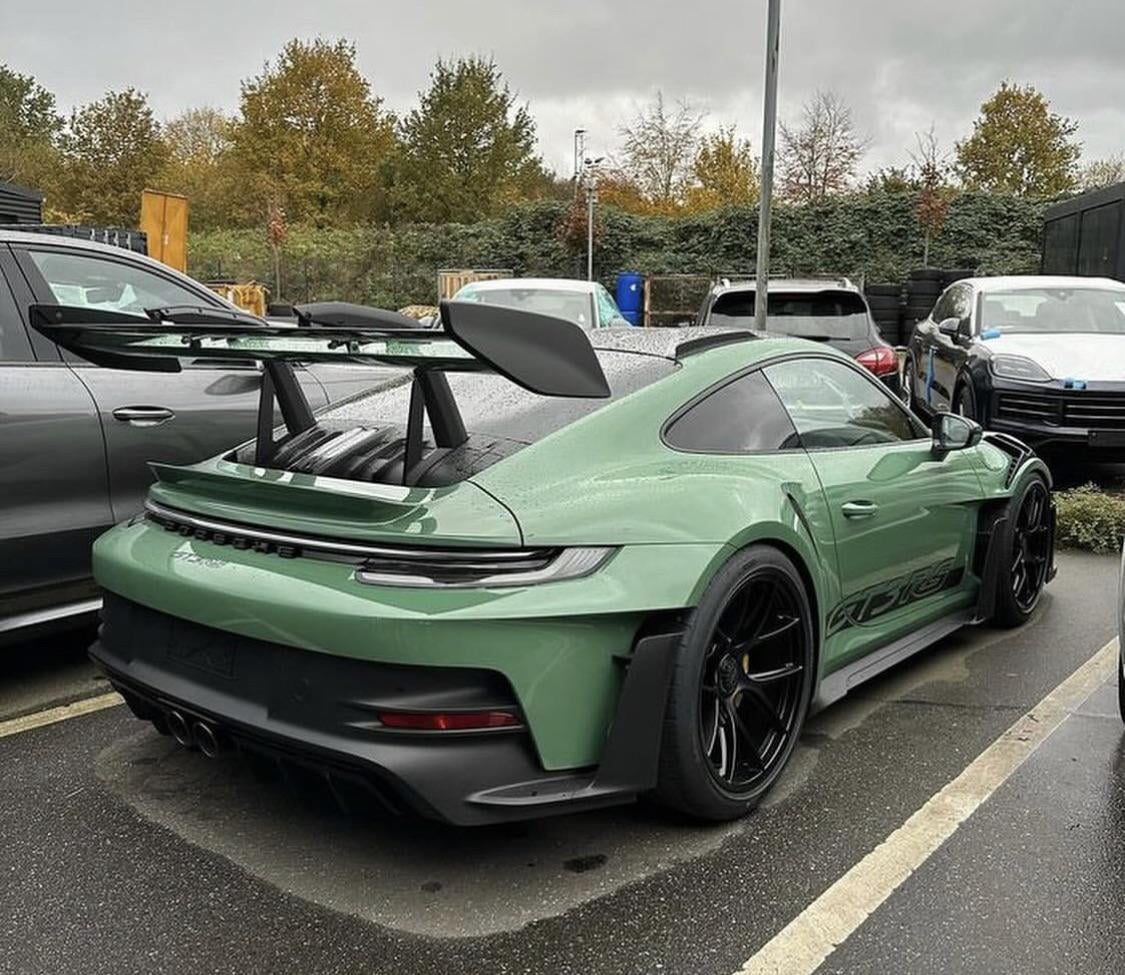 Best Porsche ever made. 992 GT3 RS [1125x975] - EVSHIFT