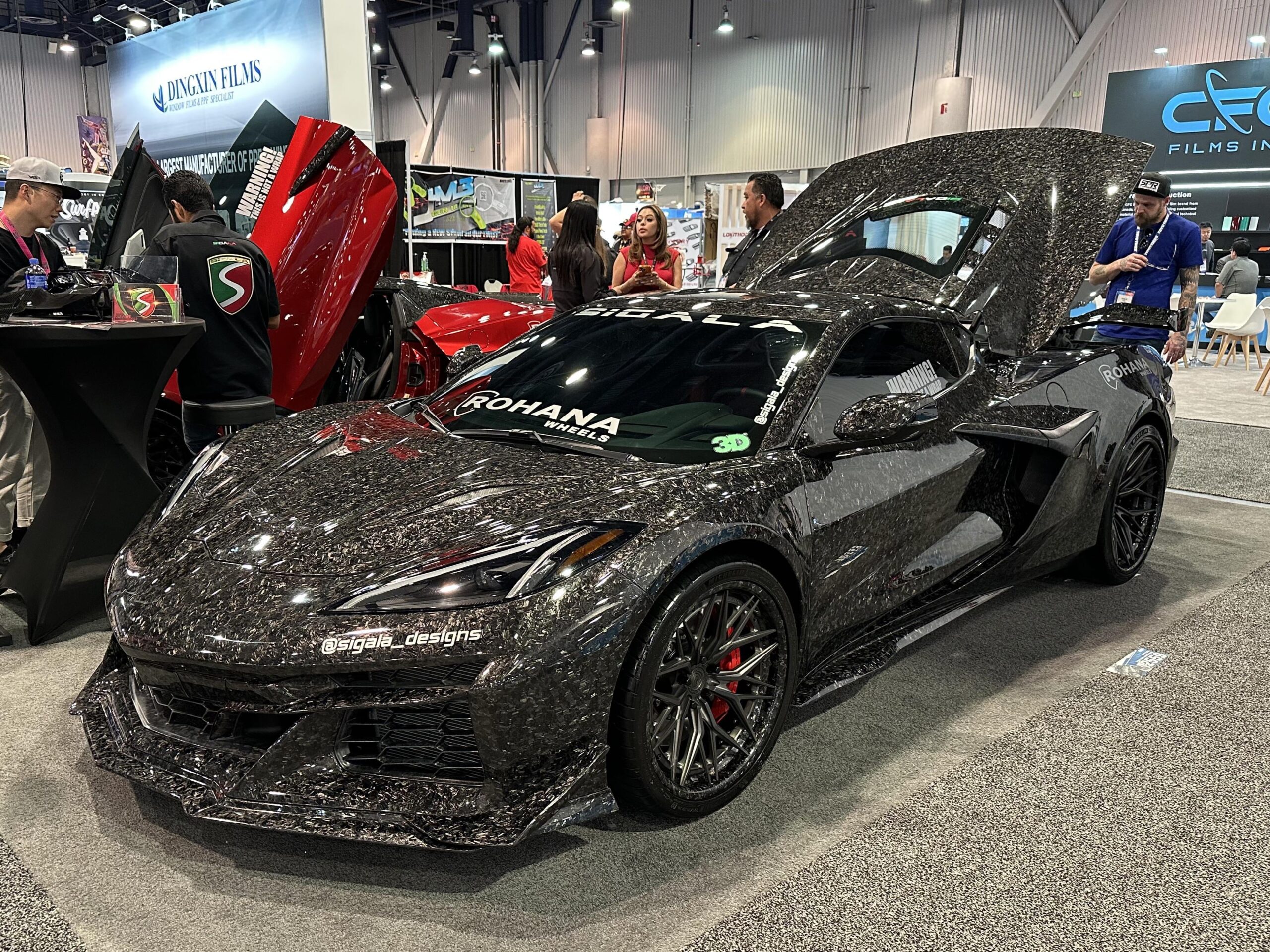 C8 Z06 with a forged carbon fiber body - EVSHIFT