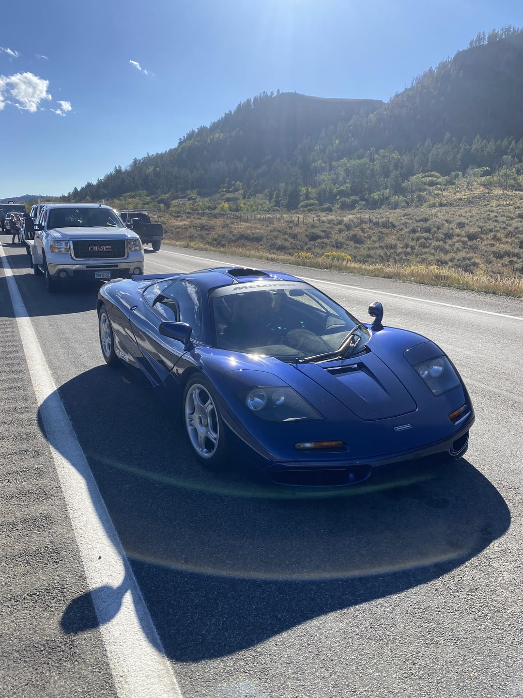 [Mclaren F1] Prototype XP4 in a traffic jam outside of Sapinero ...