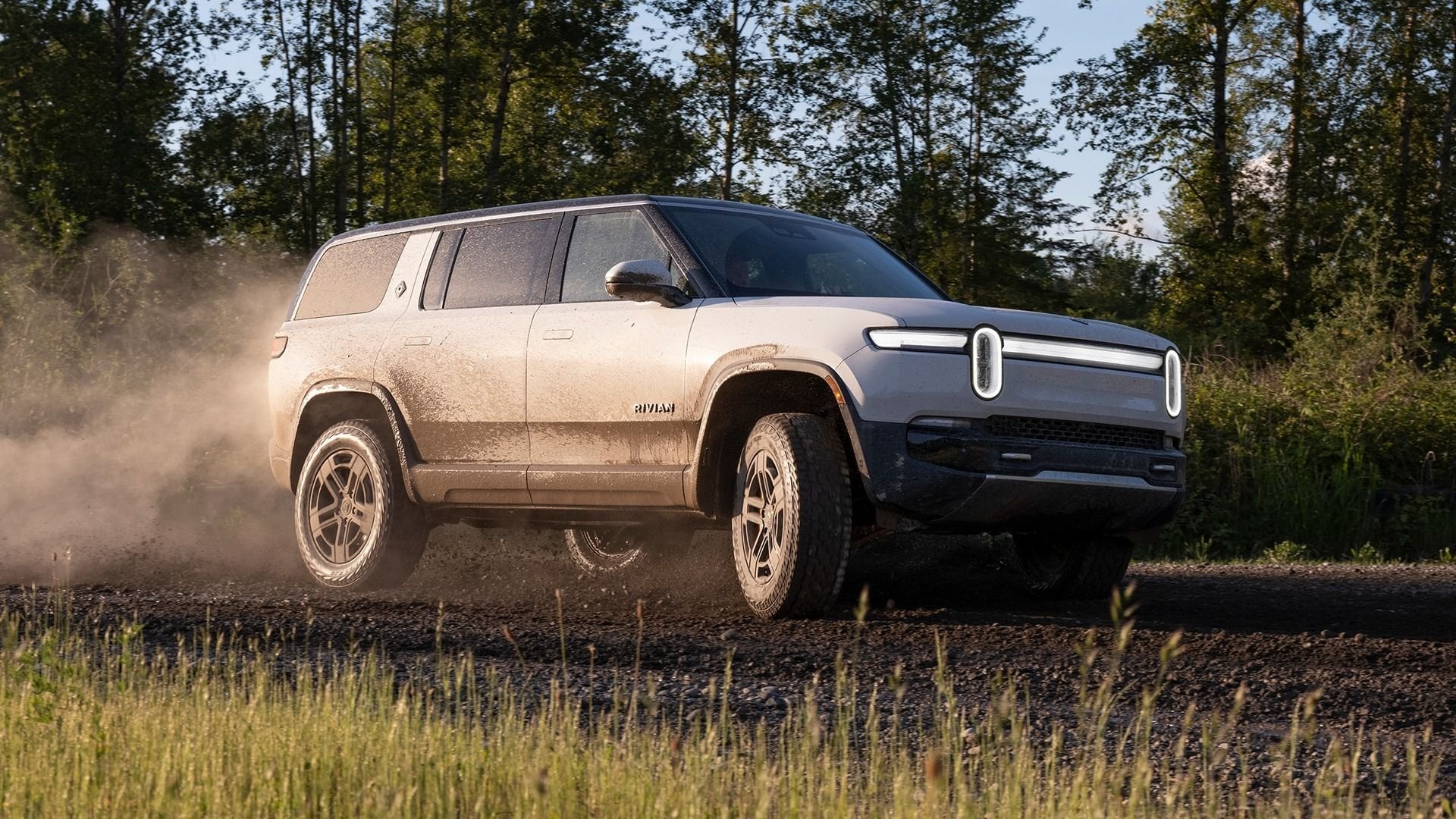 New Rivian R1T And R1S Arrive With Performance To Match A Lamborghini ...