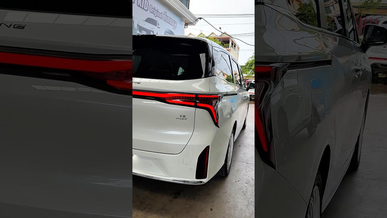 New Dongfeng Forthing V8 PHEV 2025 Best luxury MPV Review interior exterior design - EVSHIFT