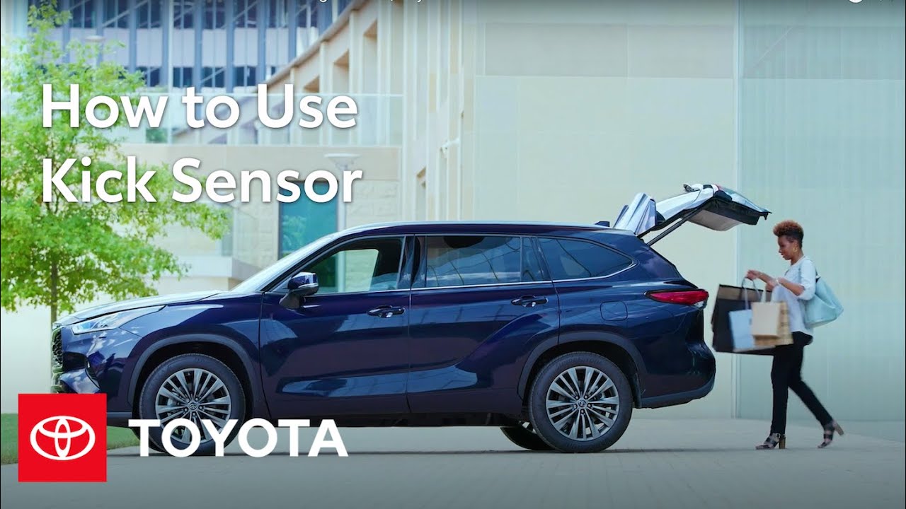How to Use the Kick Sensor in the 2023 Highlander | Toyota - EVSHIFT