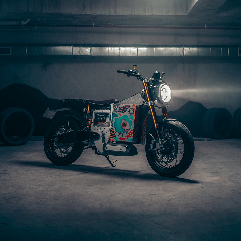 a bespoke electric motorbike built for those who refuse to blend in ...