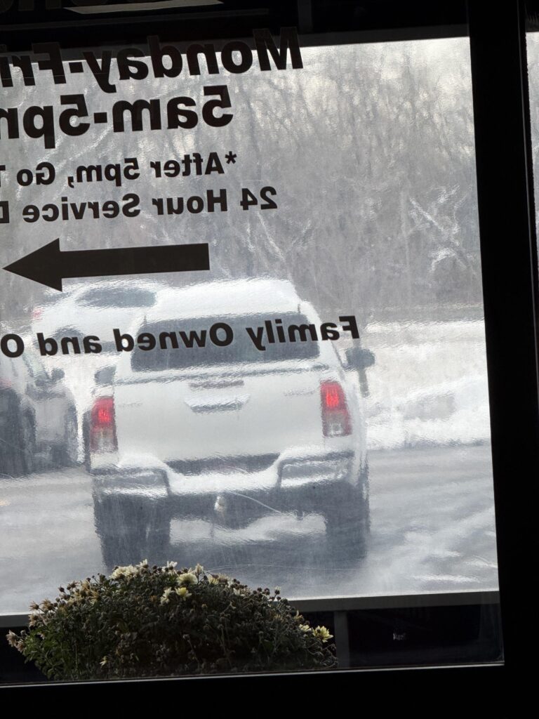 [Toyota Hilux] Spotted in Addison Illinois with Mexico Plates - EVSHIFT