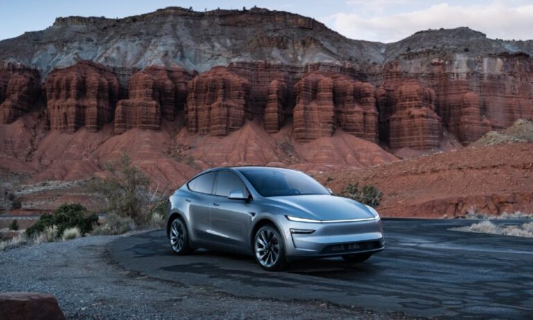 Tesla Model 3 and Model Y dominates U.S. EV market in 2025 - EVSHIFT