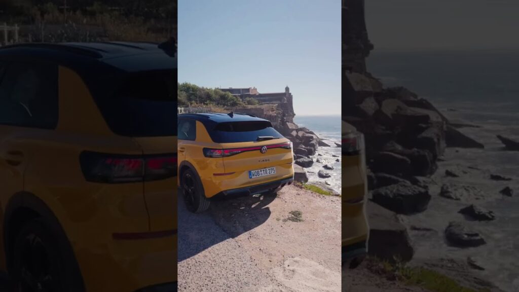 Own every road like a rock star. 🤘The all-new T-Roc. #volkswagen #troc ...