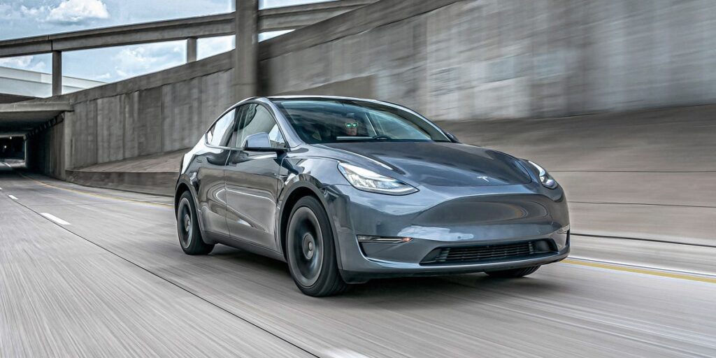 Tesla Doors That Won't Open Have Led to 15 Crash-Related Deaths - EVSHIFT