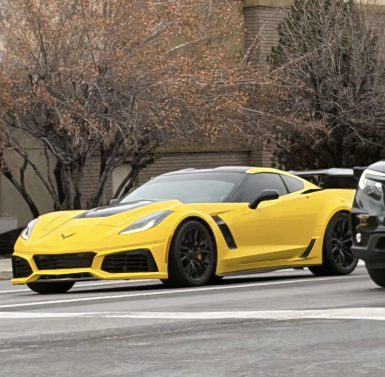 [chevrolet corvette] I… think it’s a base c7 with Z06 fenders, and zr1 ...