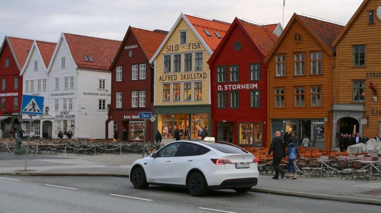 What we can learn from Norway’s electric car revolution - EVSHIFT