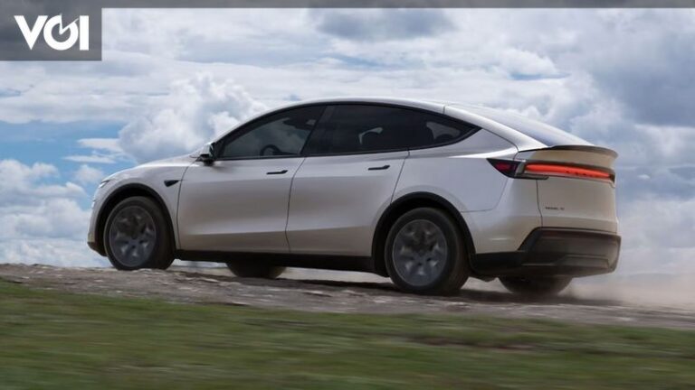 Tesla Salip BYD, Global Electric Car Competition Heats Up in Early 2026 ...