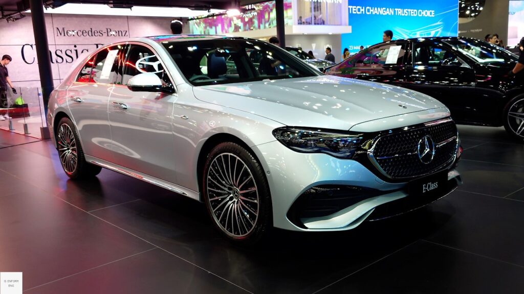 2026 Mercedes E-Class E350 e AMG Plug-in Hybrid W214 / Startup In-Depth ...