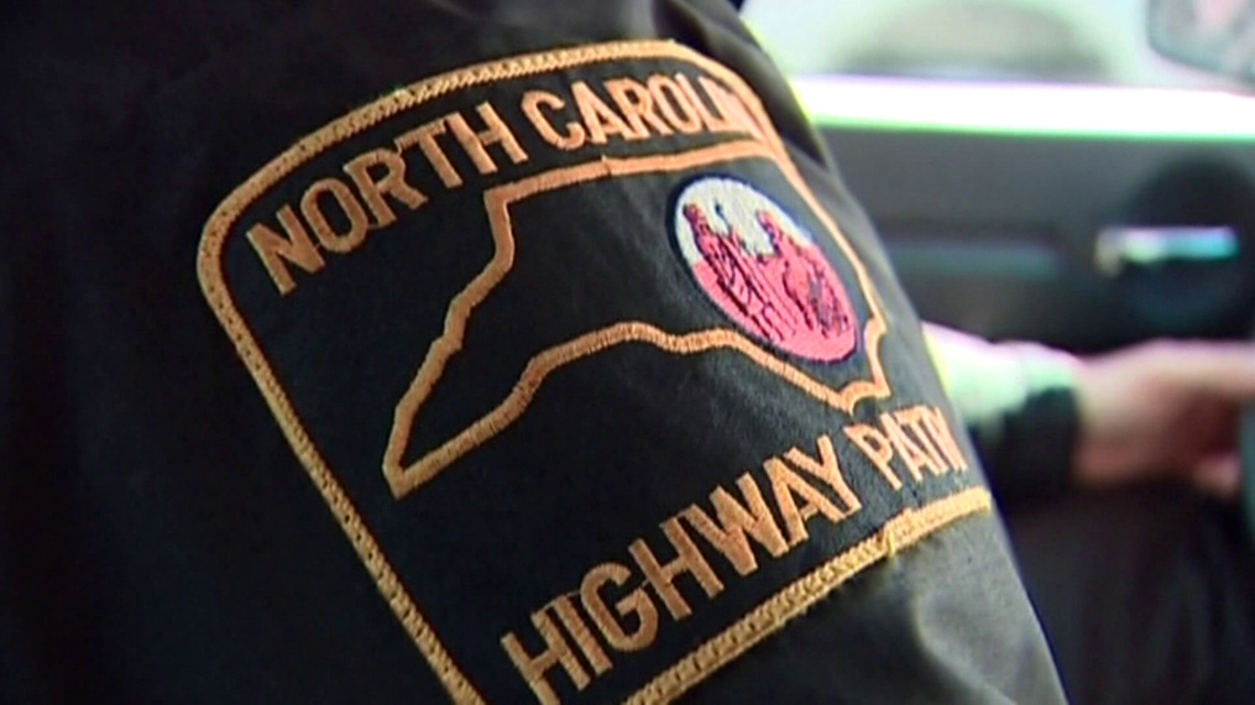 Motorcyclist dies after colliding with Tesla in toll lane on I-77 South ...