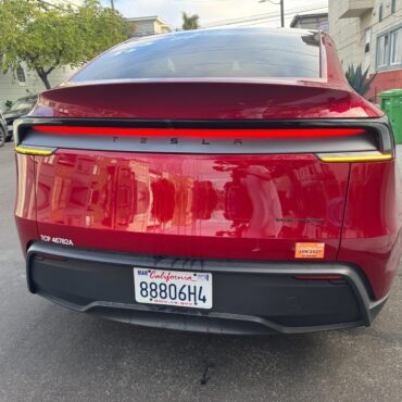 Tesla Ride-Hail Vehicle Spotted with SFO Airport Permit - EVSHIFT